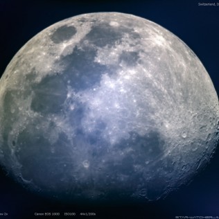 Moon, 2015/05/29 – star-watcher.ch – DSLR Astrophotography